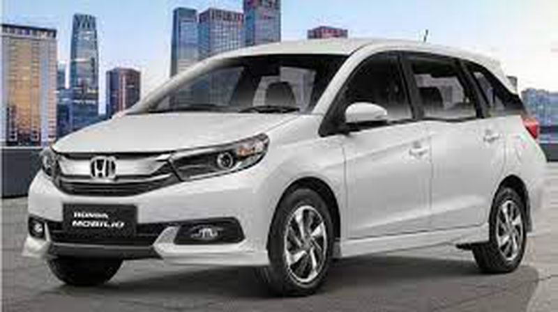 Sewa Mobil Honda Mobilio - Putih