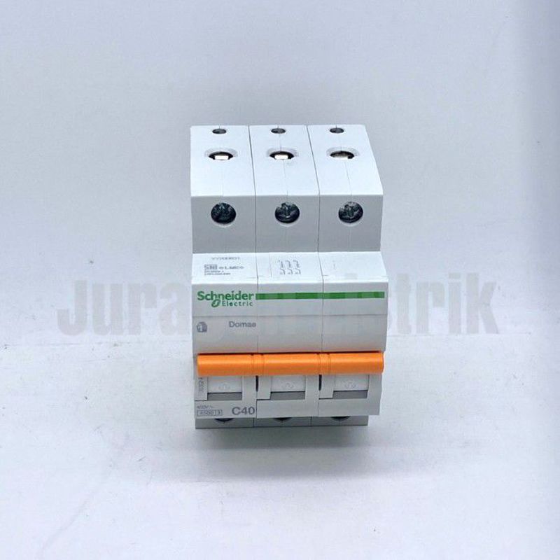 MCB Schneider 40 A 3 phase