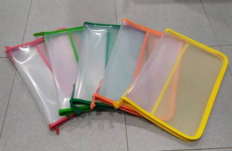 Map File Plastik Resleting Zipper Jaring Folio