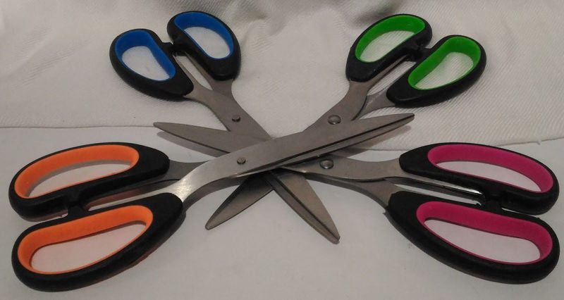 GUNTING KERTAS - BESAR