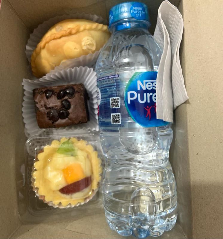 SNACK KOTAK B