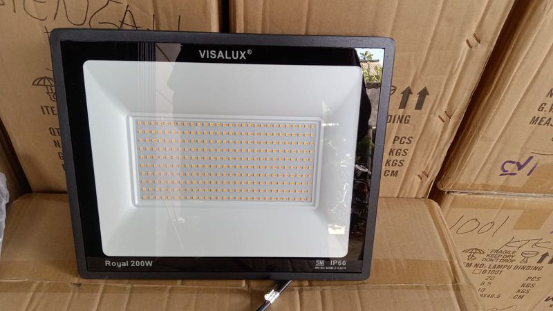 Lampu Sorot LED 200 Watt