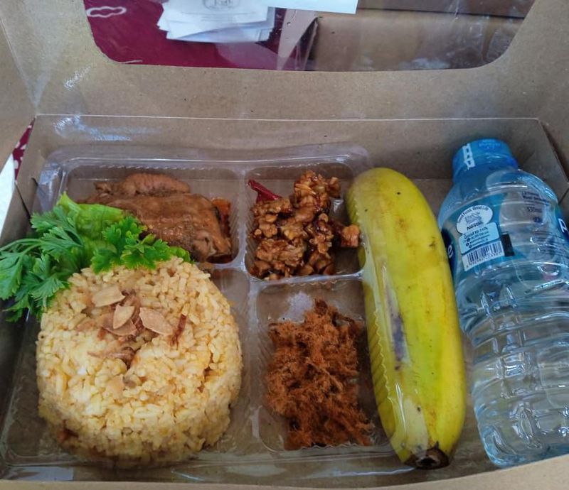 Nasi Box (Nasi Goreng Rendang Ayam)