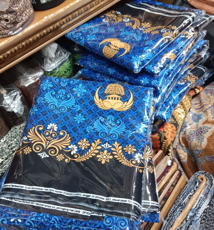 kain batik korpri