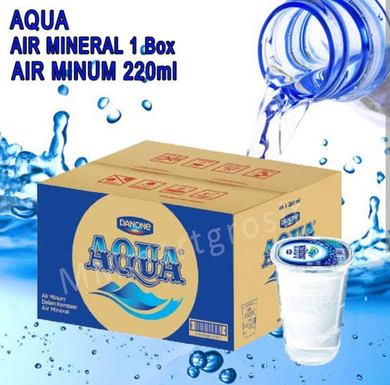 Air Mineral Aqua Gelas 1 Box / 220ml