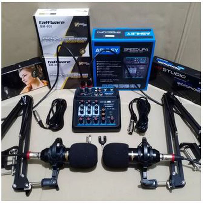 Set Alat Podcast