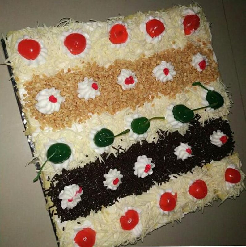 Kue Potong beraneka rasa - Kacang