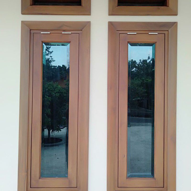 Jasa Pemasangan Jendela dari kayu ulin