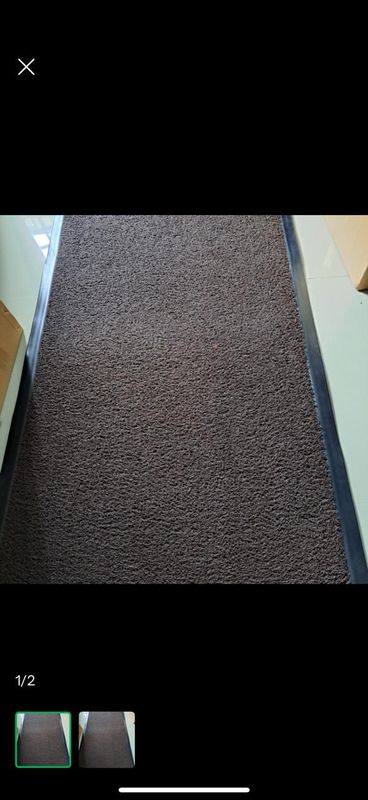 Keset pintu karet kantor depan