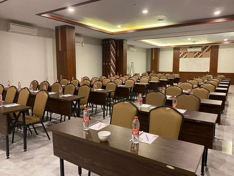 FRONTONE BUDGET HOTEL BOYOLALI - COFFEE BREAK PACKAGE