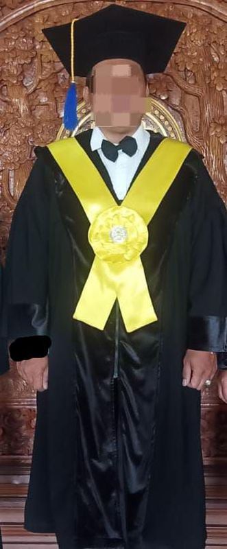 Toga dan Kelengkapan nya