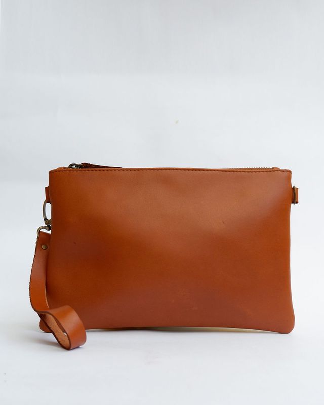 tas Souvenir Clutch kulit UMKM