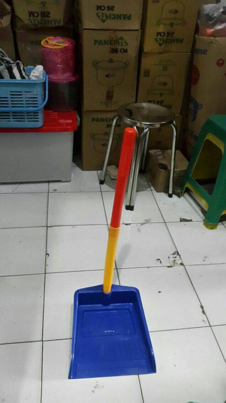 Serok Sampah Plastik