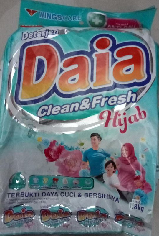 DETERJEN DAIA CLEAN & FRESH