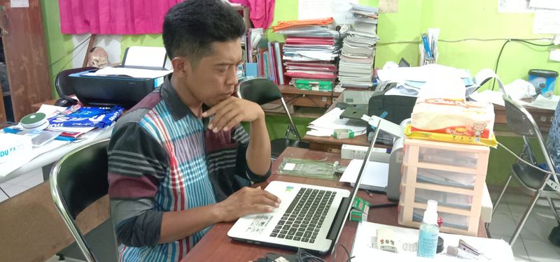 JASA SERVIS LAPTOP RUSAK RINGAN