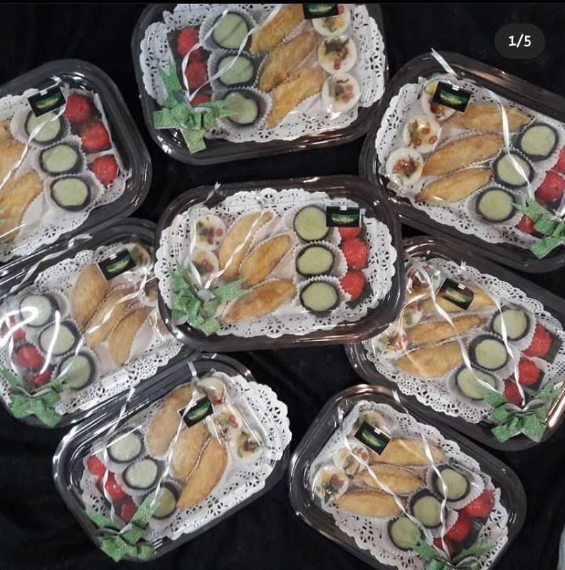 sahara cake and cookies