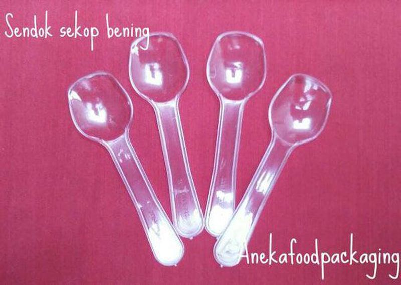 SENDOK PLASTIK KECIL