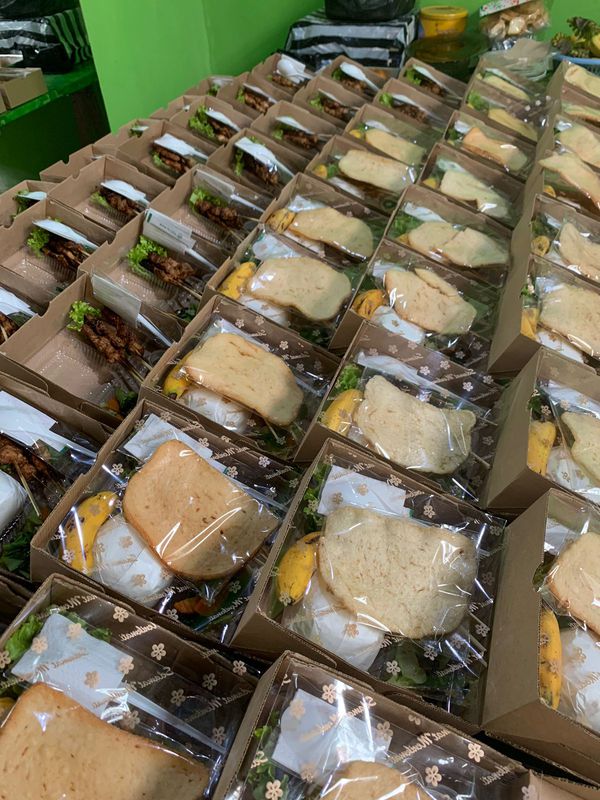 Makan dan snack dos komplit