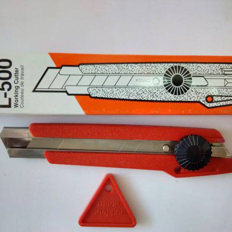 Pisau Cutter
