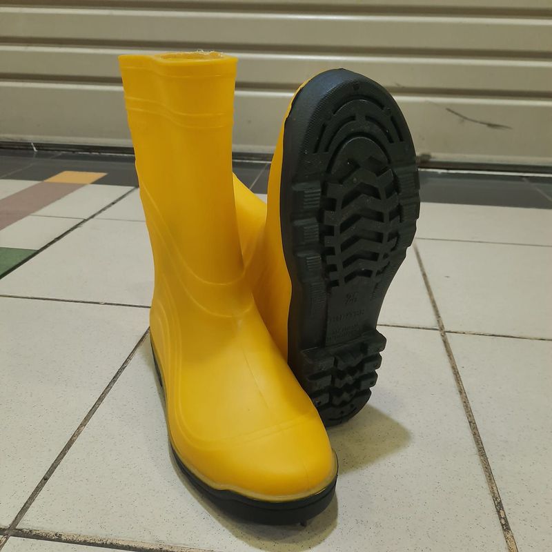 SEPATU BOOTS PENDEK HUNTER KUNING - 26