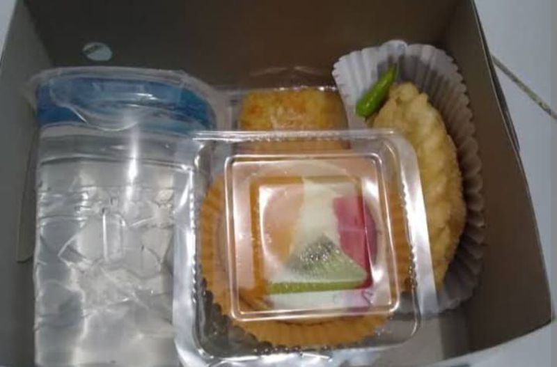 Snack Kotak + Teh/Kopi