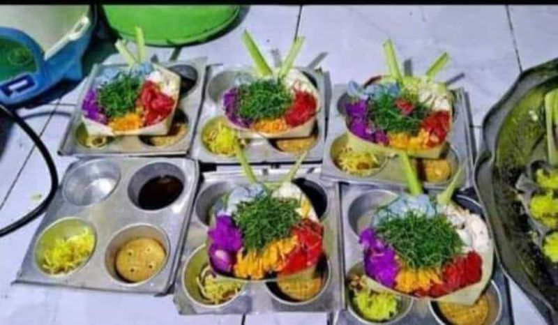 Banten Canang Munggah