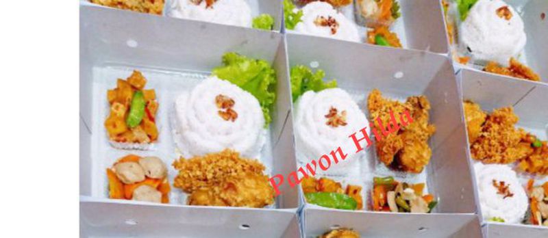 Nasi Box Ayam Goreng Kremes - Daging Rendang