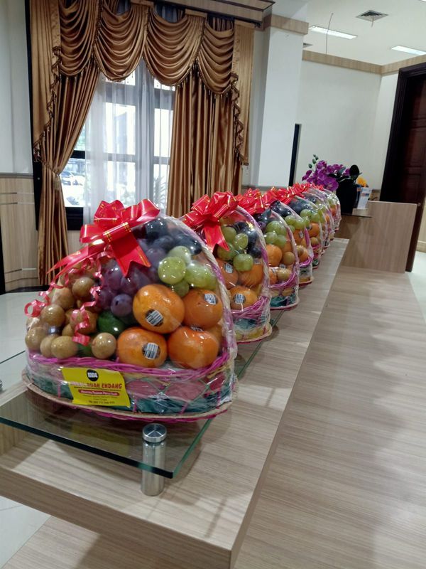 Parcel Buah-buahan Segar dan Lengkap