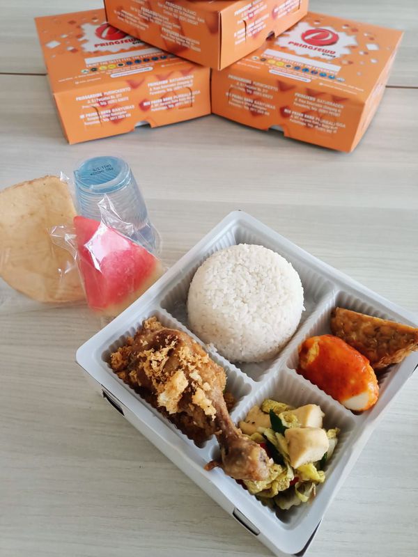 Pringsewu Catering Menu Box 22.500/B