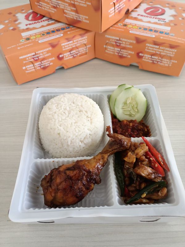 Pringsewu Catering Menu Box 17.000/B