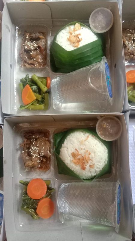 Nasi Box Beef Teriyaki