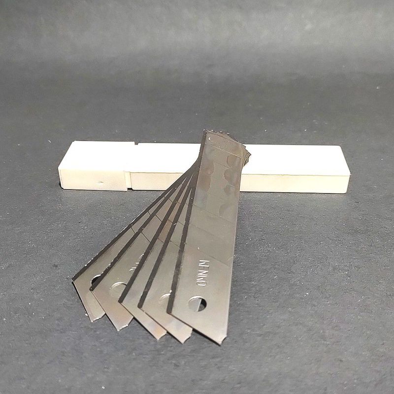 Isi Cutter besar L-500, 1 pak isi 5 buah