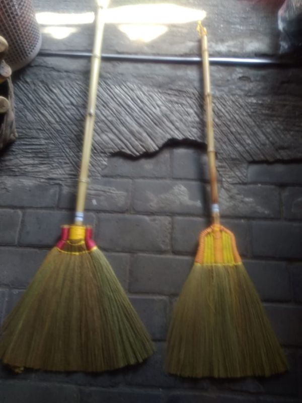 Sapu Lantai Cemara Jawara