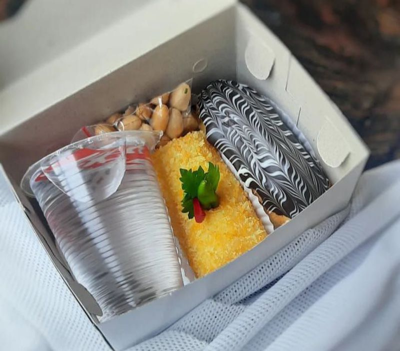 Paket Snack Box 1 - Kue