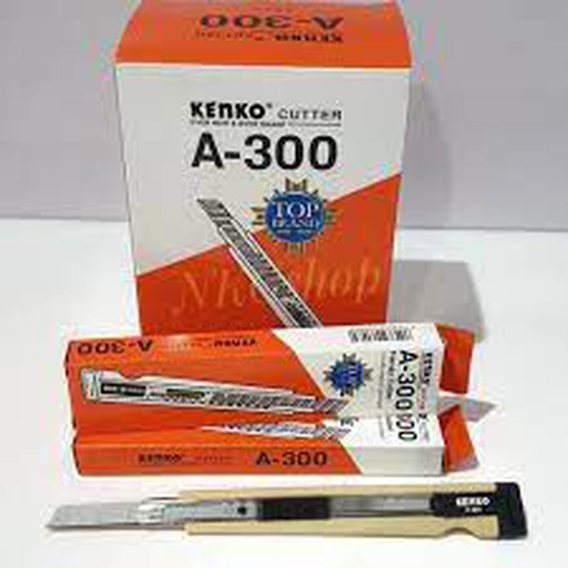 Cutter kecil A-300, setara Kenko 1box isi 12