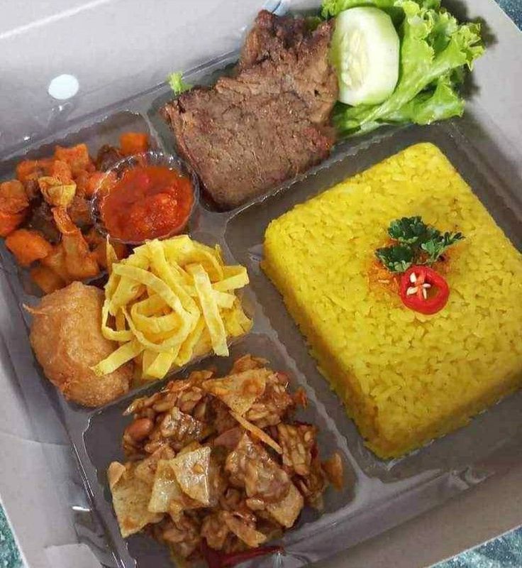 Nasi Kuning Kotak