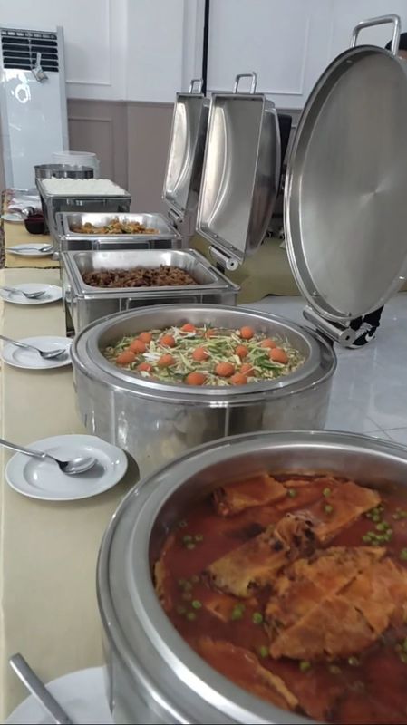 menu buffet / prasmanan