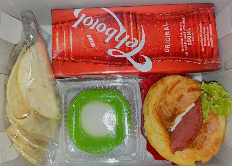 snack box variasi spesial