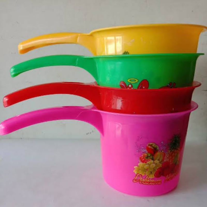 Calista Gayung Plastik Tangkai Calista