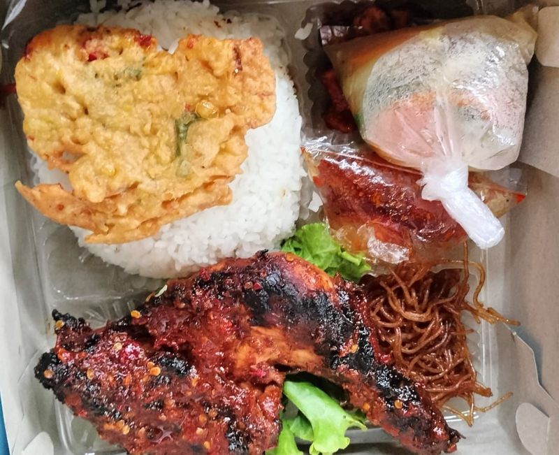 Aneka Makanan Nasi Dos/Kotak