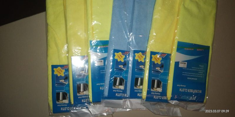 Cleaning cloth biru