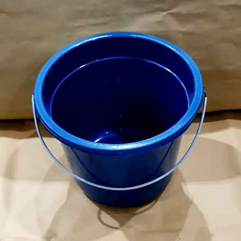 Ember Plastik Sedang