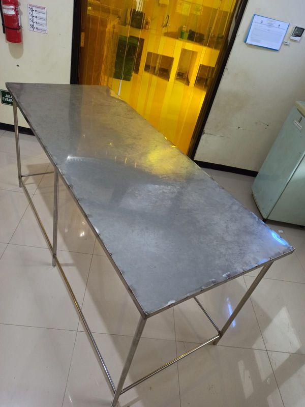 MEJA STAINLESS STEEL