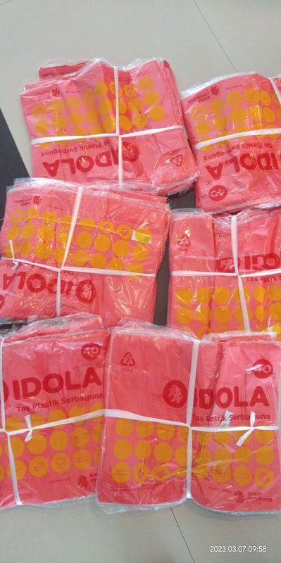 Plastik HD uk 60 merah