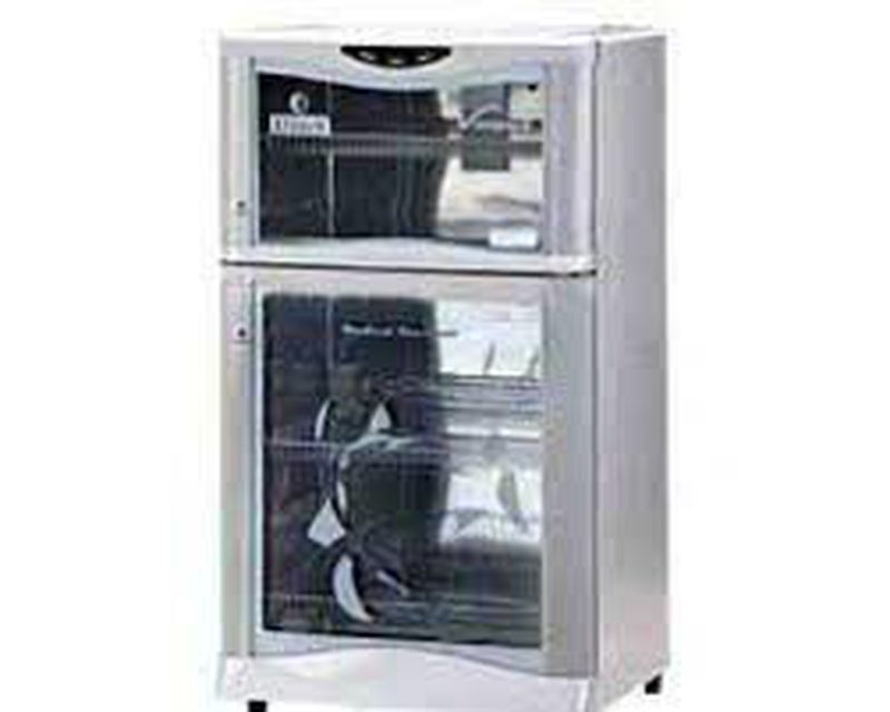 Lemari alat untuk alat yang sudah steril