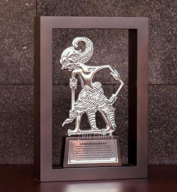 Souvenir / Kerajinan / Cinderamata