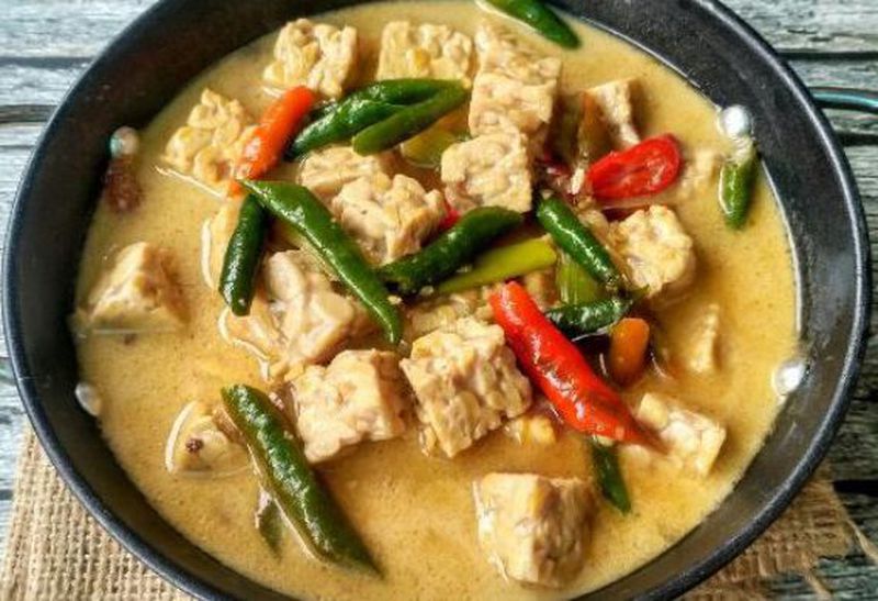 Paket Ramadhan Sayur Tempe Lombok Ijo Gunung Kidul + Lauk Ayam Goreng isi 2