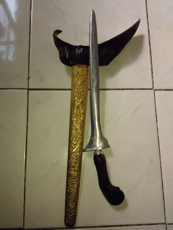 keris tari