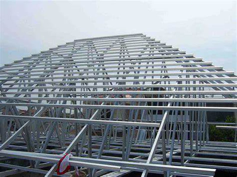 Pemeliharaan Atap Gedung Kantor