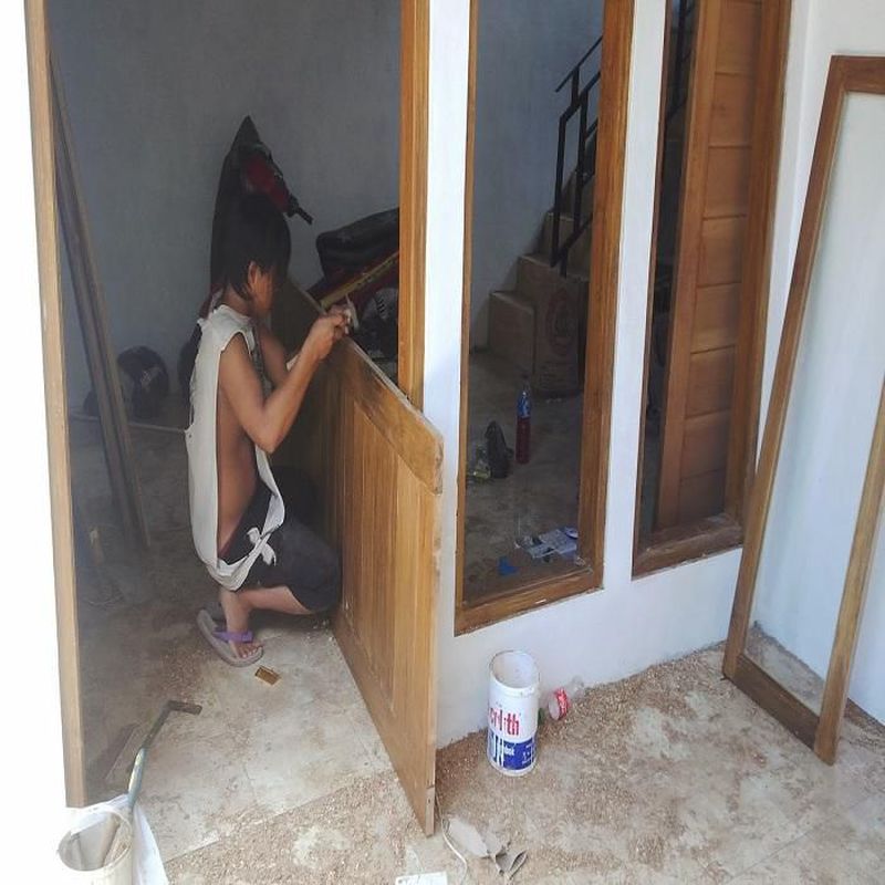 Jasa Pasang Pintu